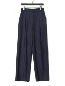 50代女性のファッションコーデおすすめ36選！おしゃれ＆細見えのコツも | GLADDプラス