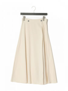 50代女性のファッションコーデおすすめ36選！おしゃれ＆細見えのコツも | GLADDプラス