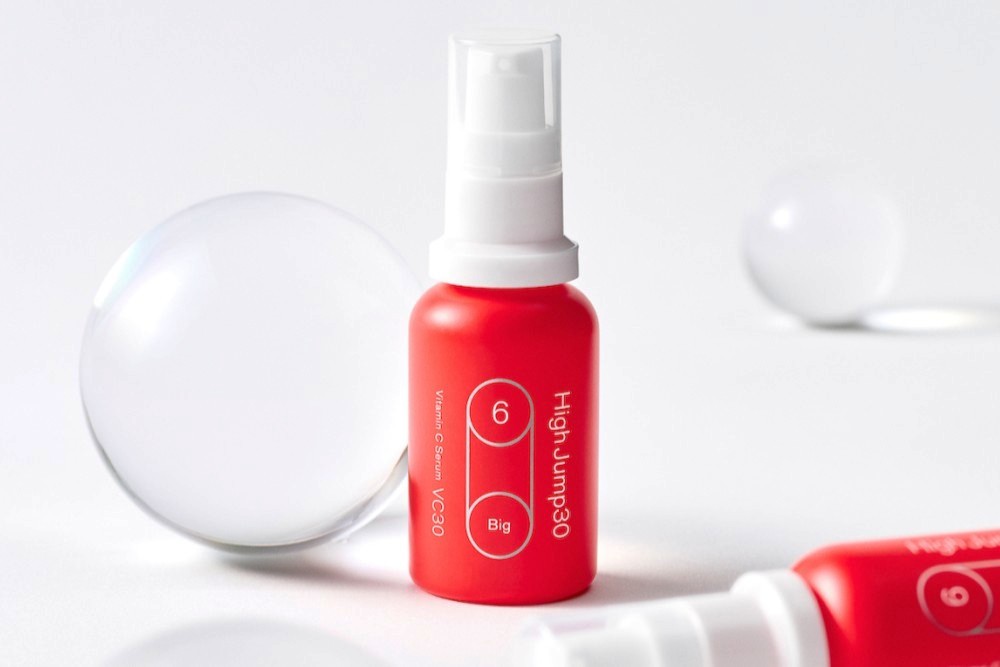 《GLADDでお得に》夏枯れ肌の救世主！最強成分ビタミンCのスーパーコスメ4選 | GLADDプラス